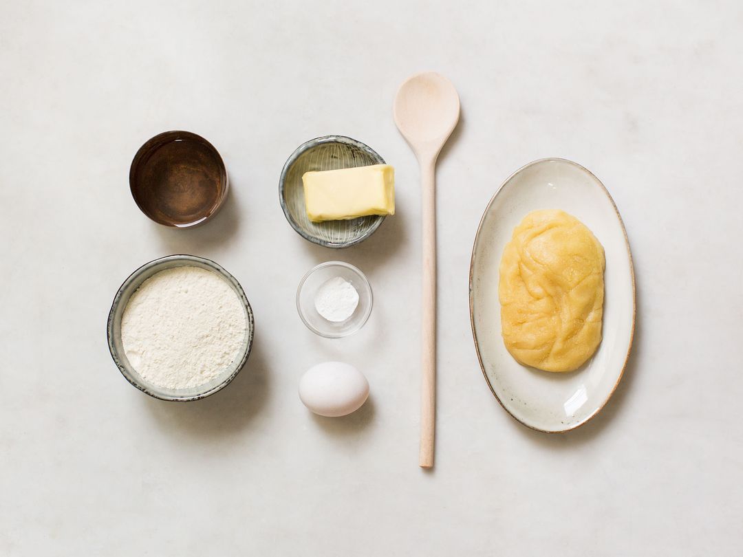 Raspberry and pistachio cream puffs | Recipe | Kitchen Stories