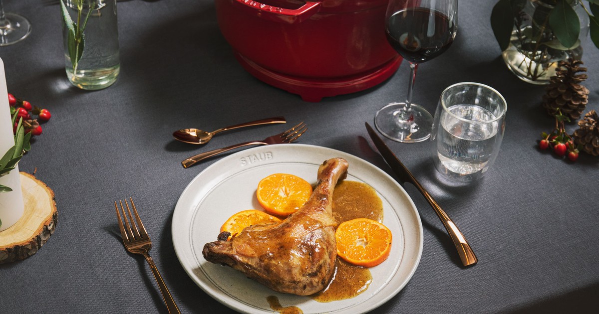 Braised goose legs with anise-mandarin sauce | Recipe | Kitchen Stories