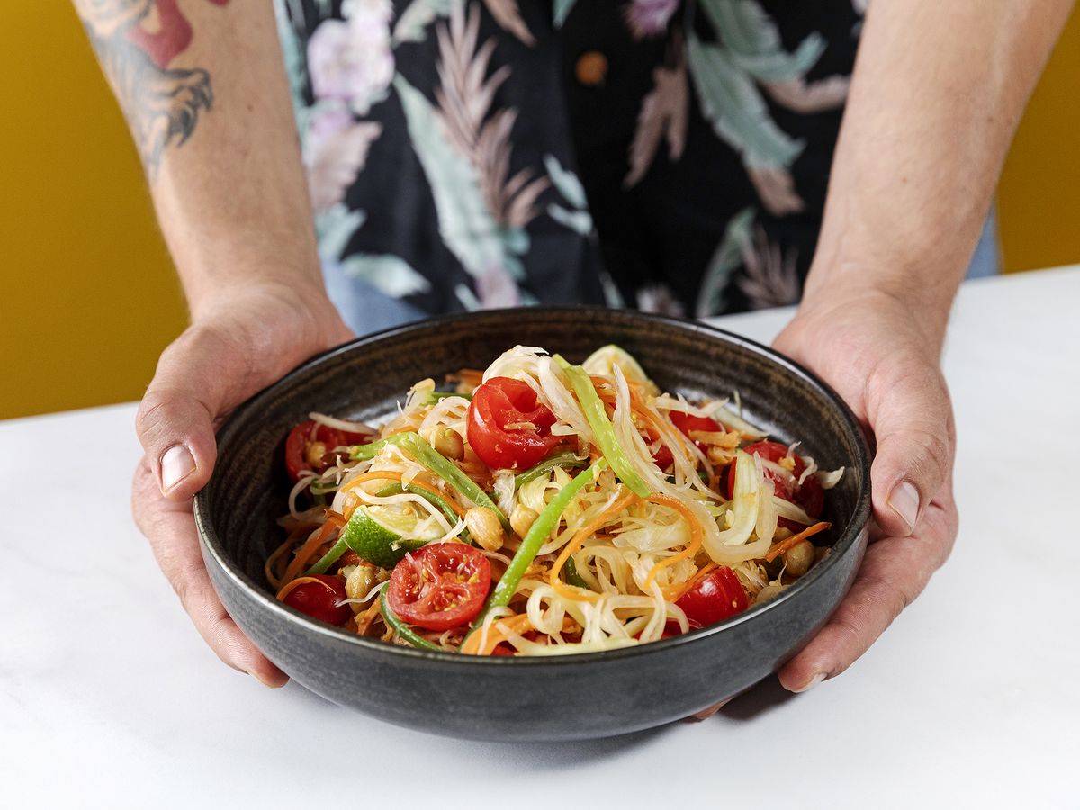Make som tam salad with Christian | Recipe | Kitchen Stories