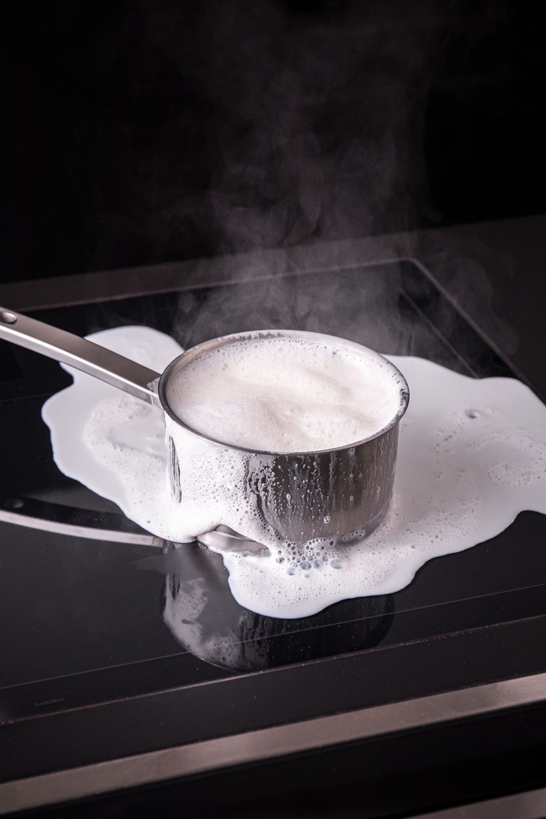 These Methods Will Change the Way You Clean Your Cooktop! | Stories ...