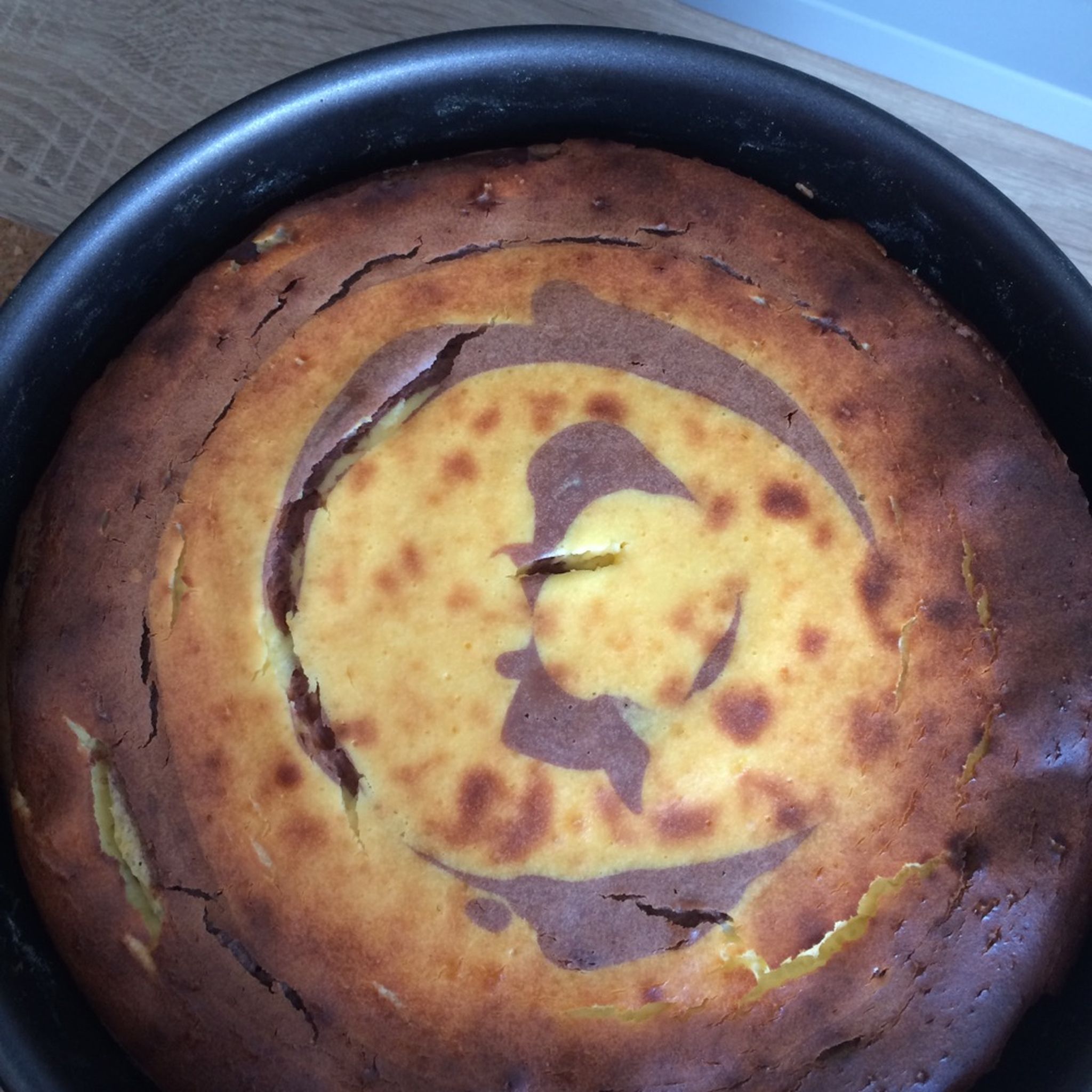 Fruity zebra cheesecake | Recipe | Kitchen Stories