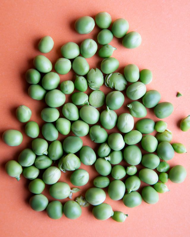 Everything to Know About Cooking and Shopping for In Season Peas ...