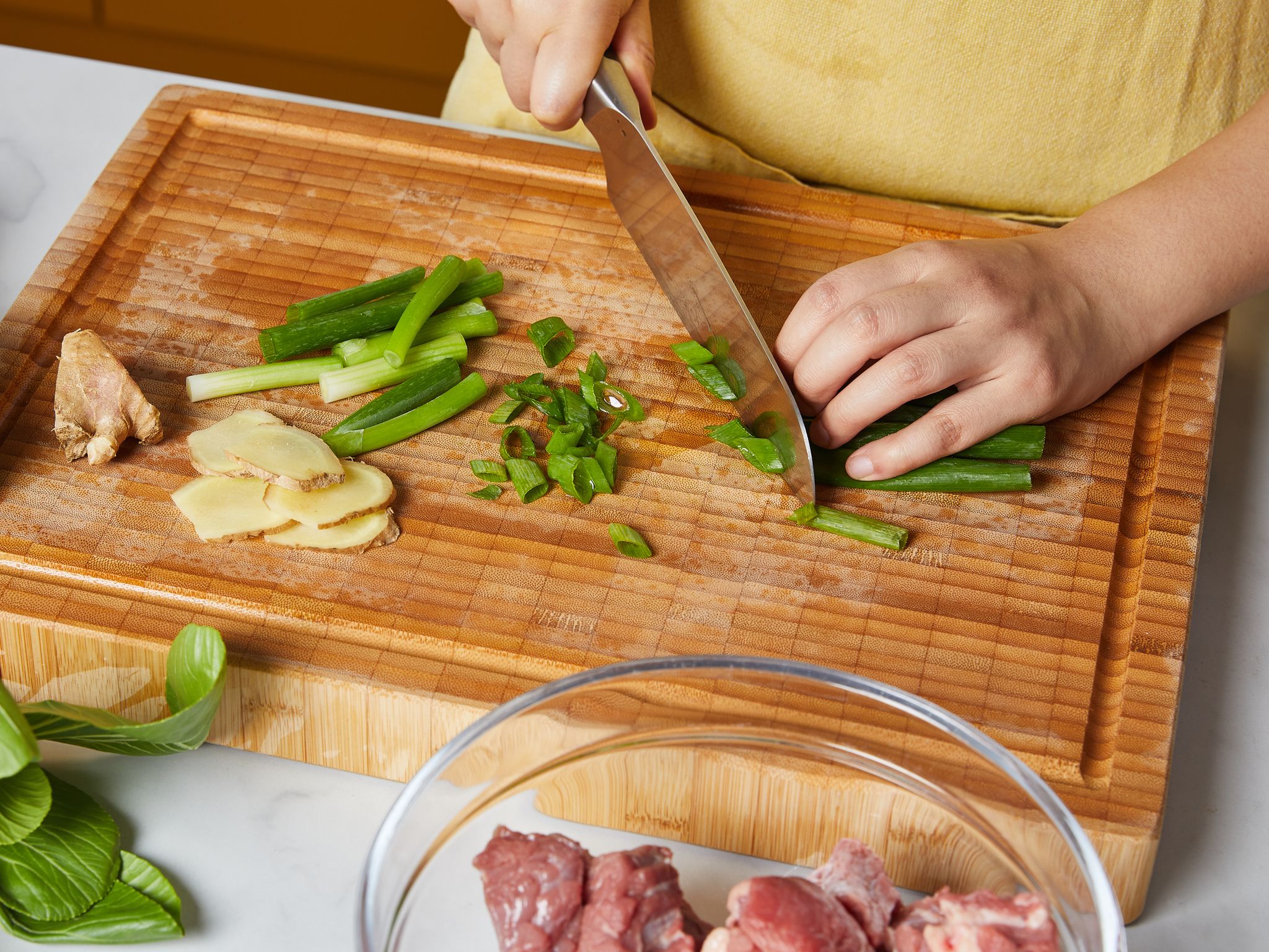 Chinesische Nudelsuppe mit Rindfleisch | Rezept | Kitchen Stories