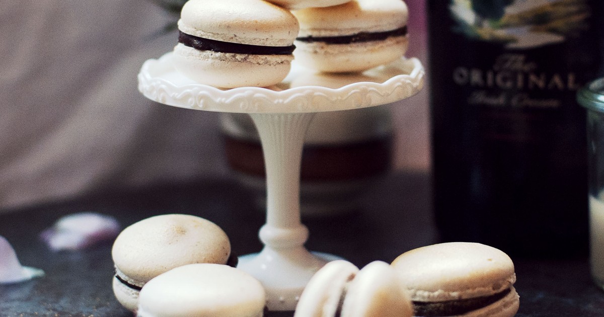 Irish coffee macarons | Recipe | Kitchen Stories