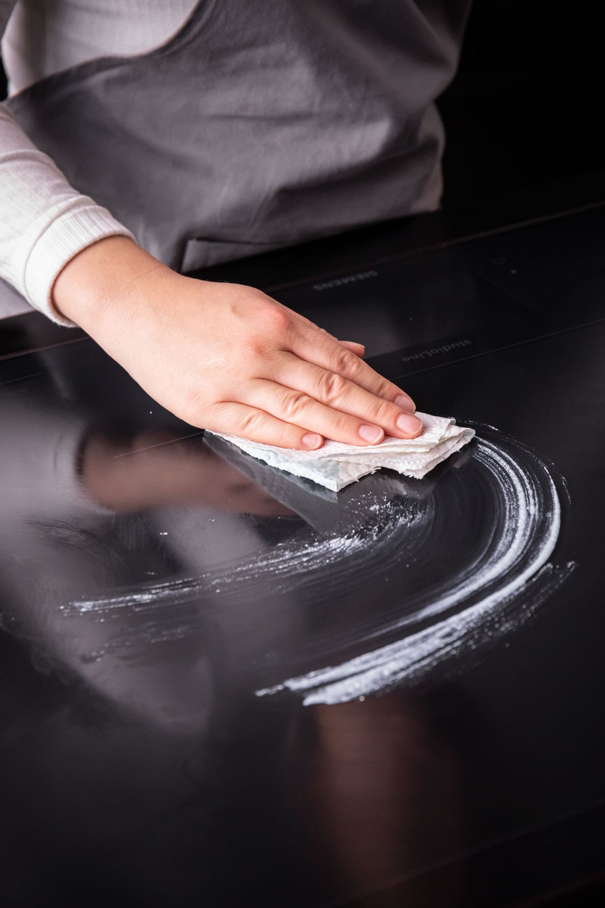 These Methods Will Change the Way You Clean Your Cooktop! | Stories ...