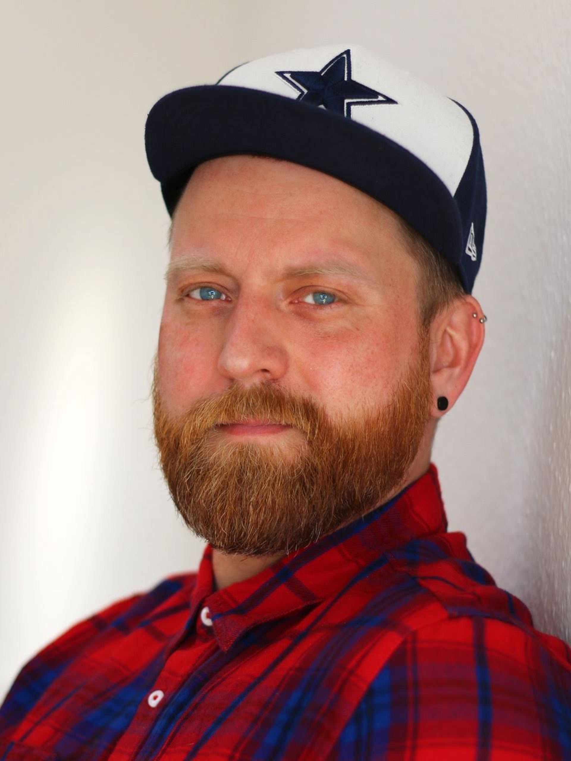 Raspberry molten chocolate cupcakes | Recipe | Kitchen Stories