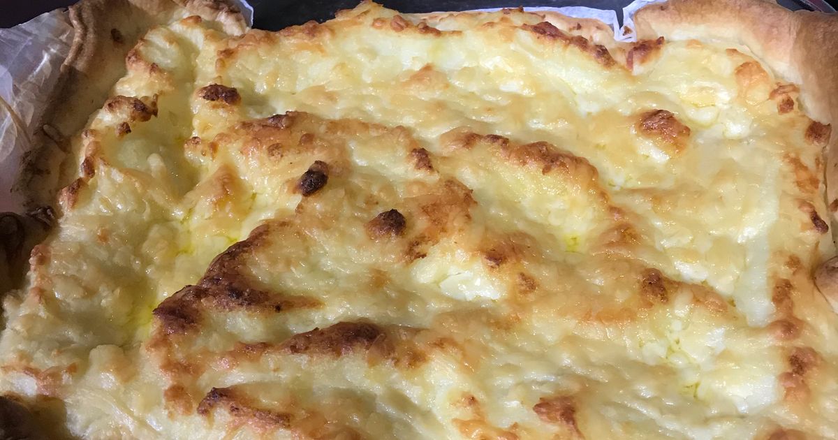 Mum’s cheese and potato pie | Recipe | Kitchen Stories