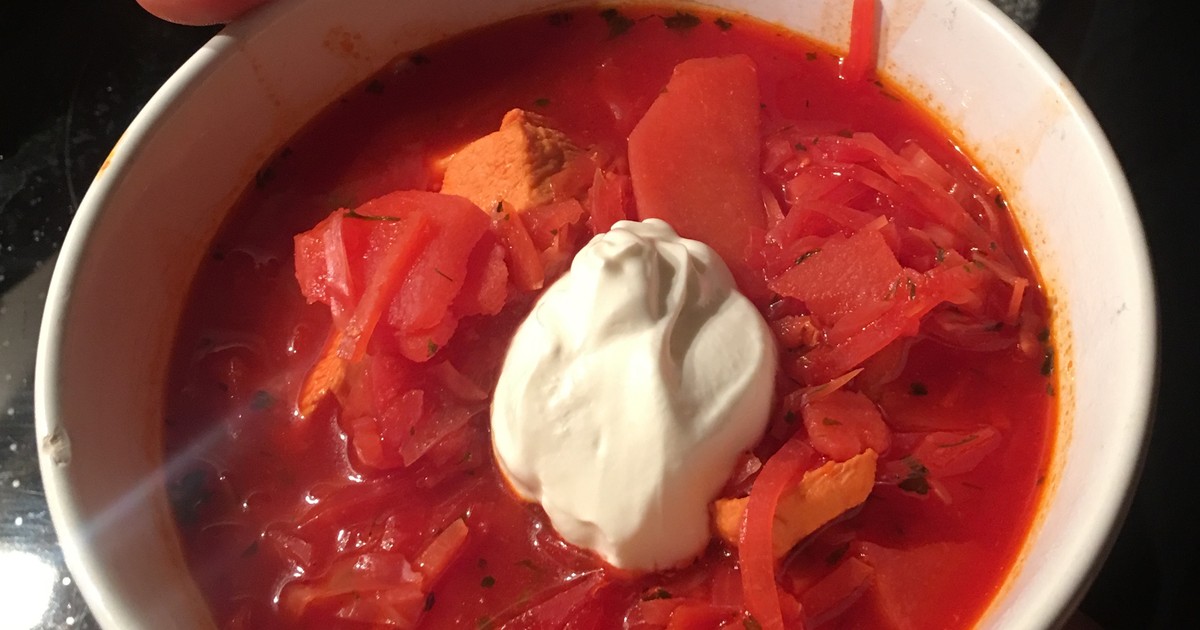 Borscht with chicken | Recipe | Kitchen Stories