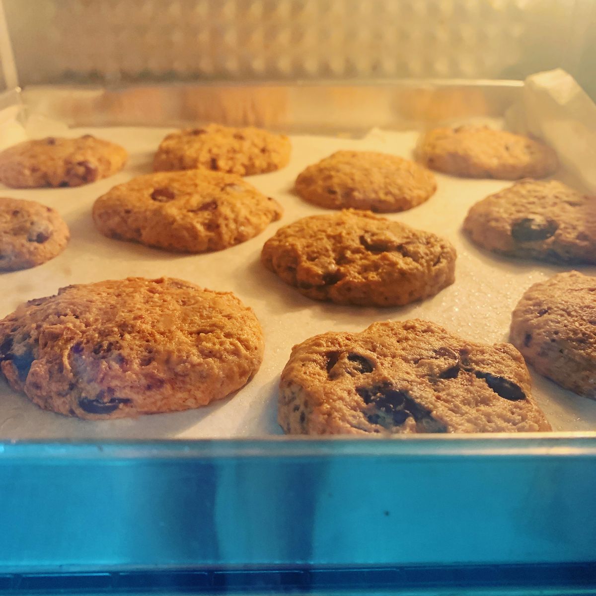 Famous amous chocolate chip cookies | Recipe | Kitchen Stories