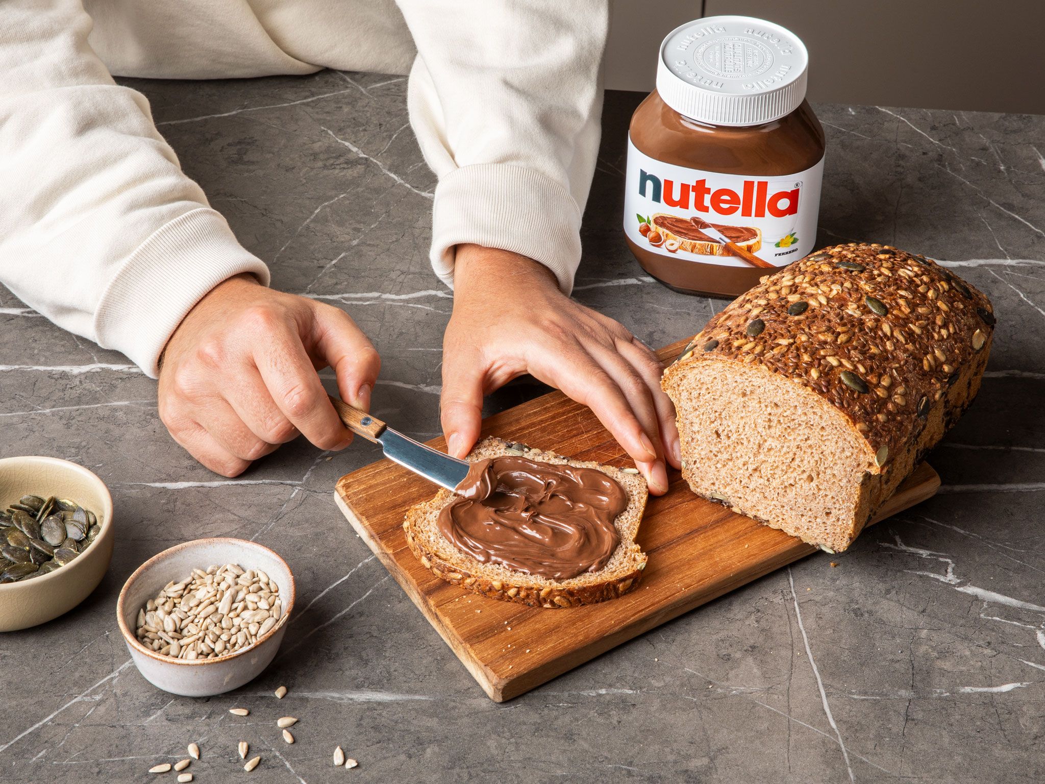 Vollkornbrot mit nutella® | Rezept | Kitchen Stories