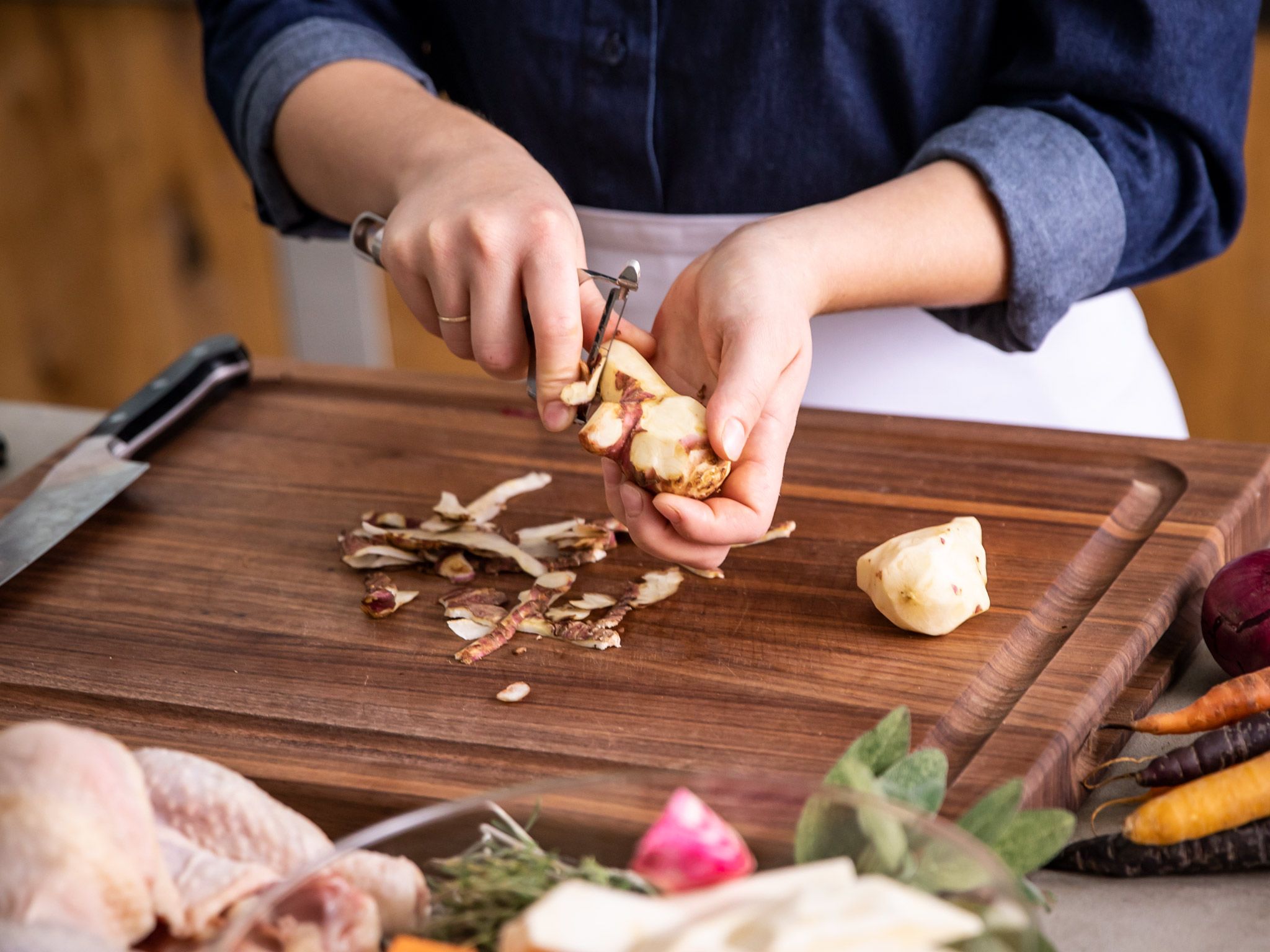 Herb-roasted chicken with root vegetables | Recipe | Kitchen Stories