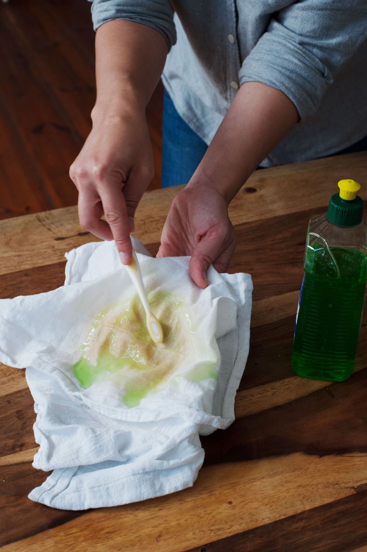 4 Remedies for Common Food Stains | Stories | Kitchen Stories
