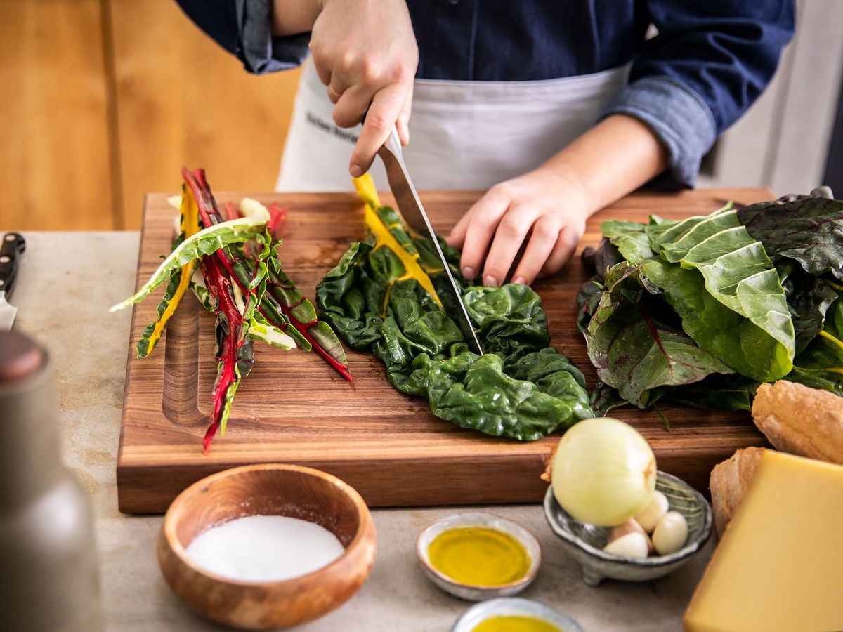 Swiss chard and Gruyère cheese gratin | Recipe | Kitchen Stories