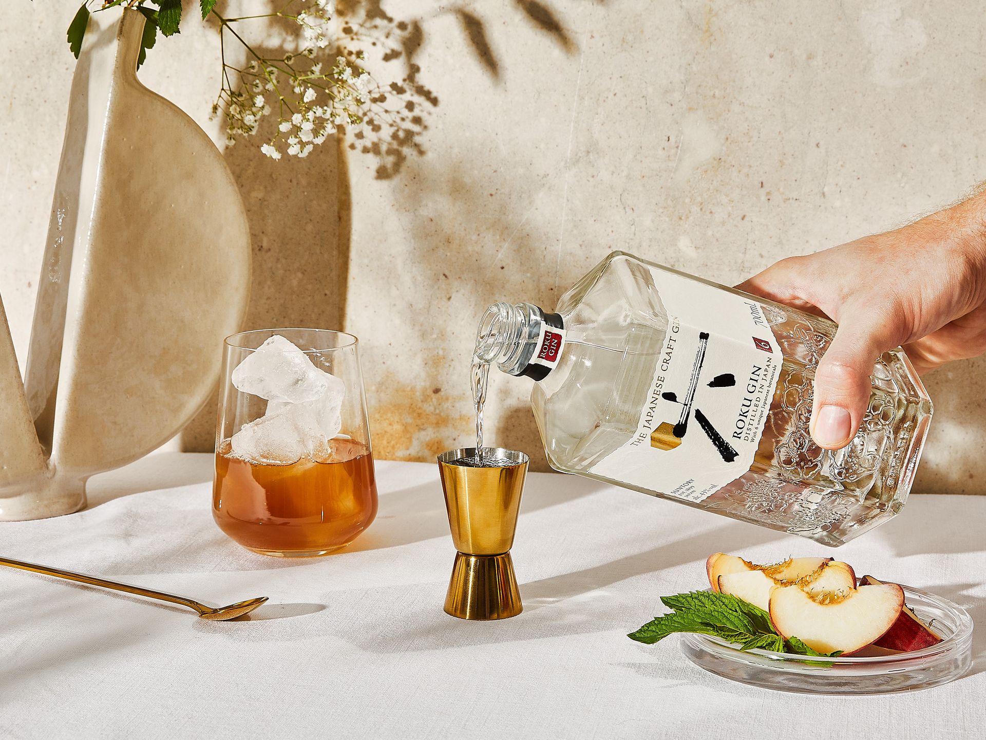 Peach Gin Iced Tea | Recipe | Kitchen Stories