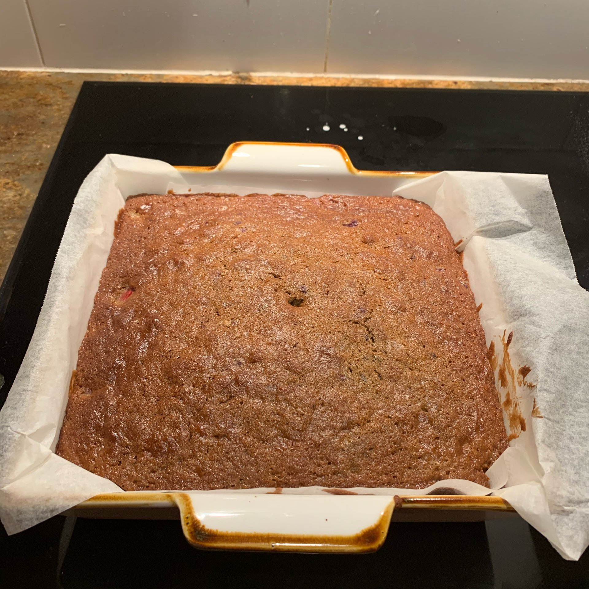 Rhubarb and Raspberry Sponge Cake | Recipe | Kitchen Stories