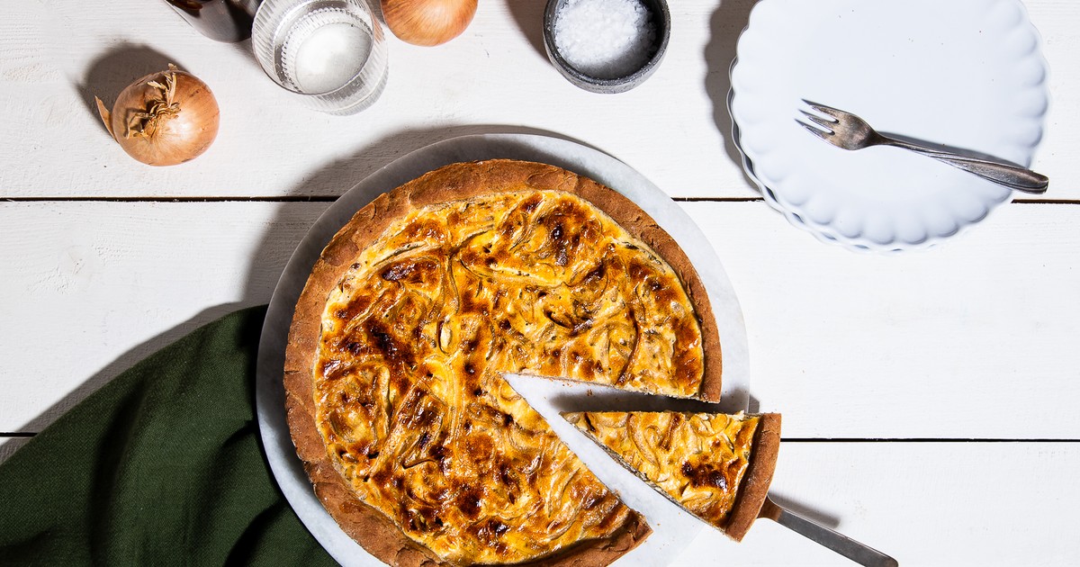 Zwiebelkuchen (German onion pie) | Recipe | Kitchen Stories