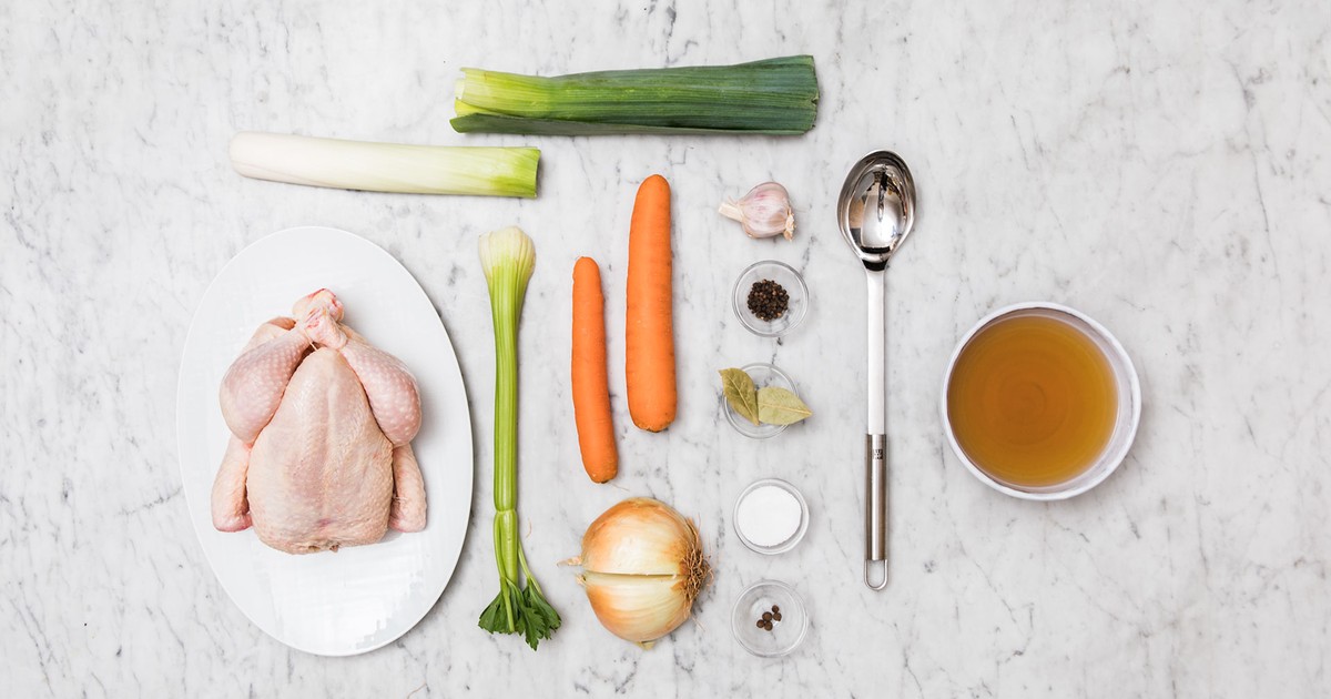 Homemade chicken stock | Recipe | Kitchen Stories