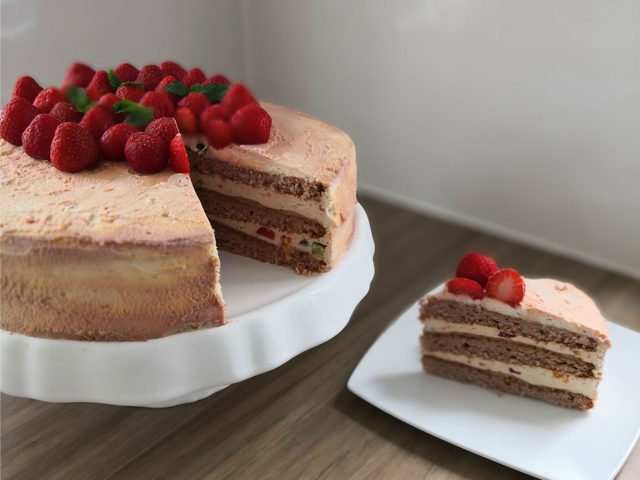 Strawberry Pimm’s cake | Recipe | Kitchen Stories
