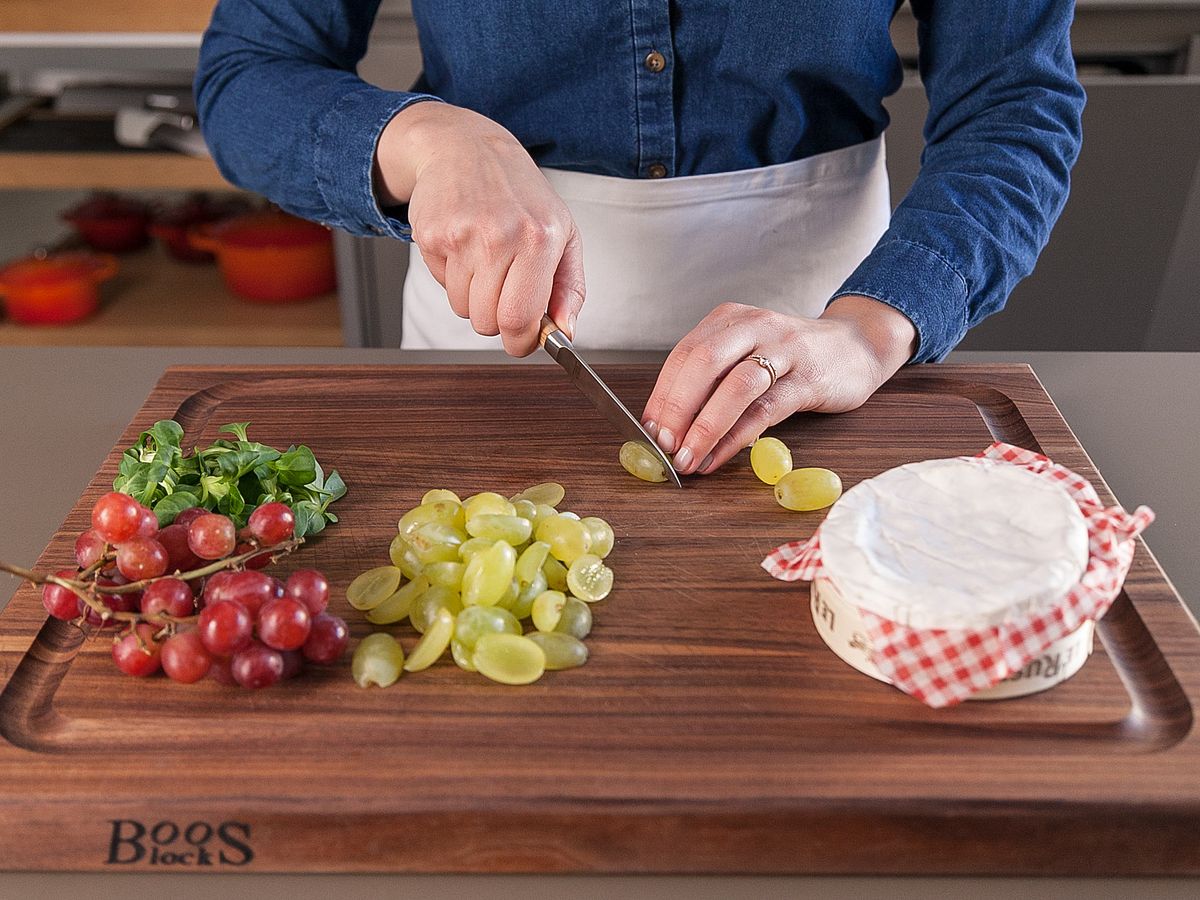 Camembert im Brickteig mit Trauben-Chutney | Rezept | Kitchen Stories