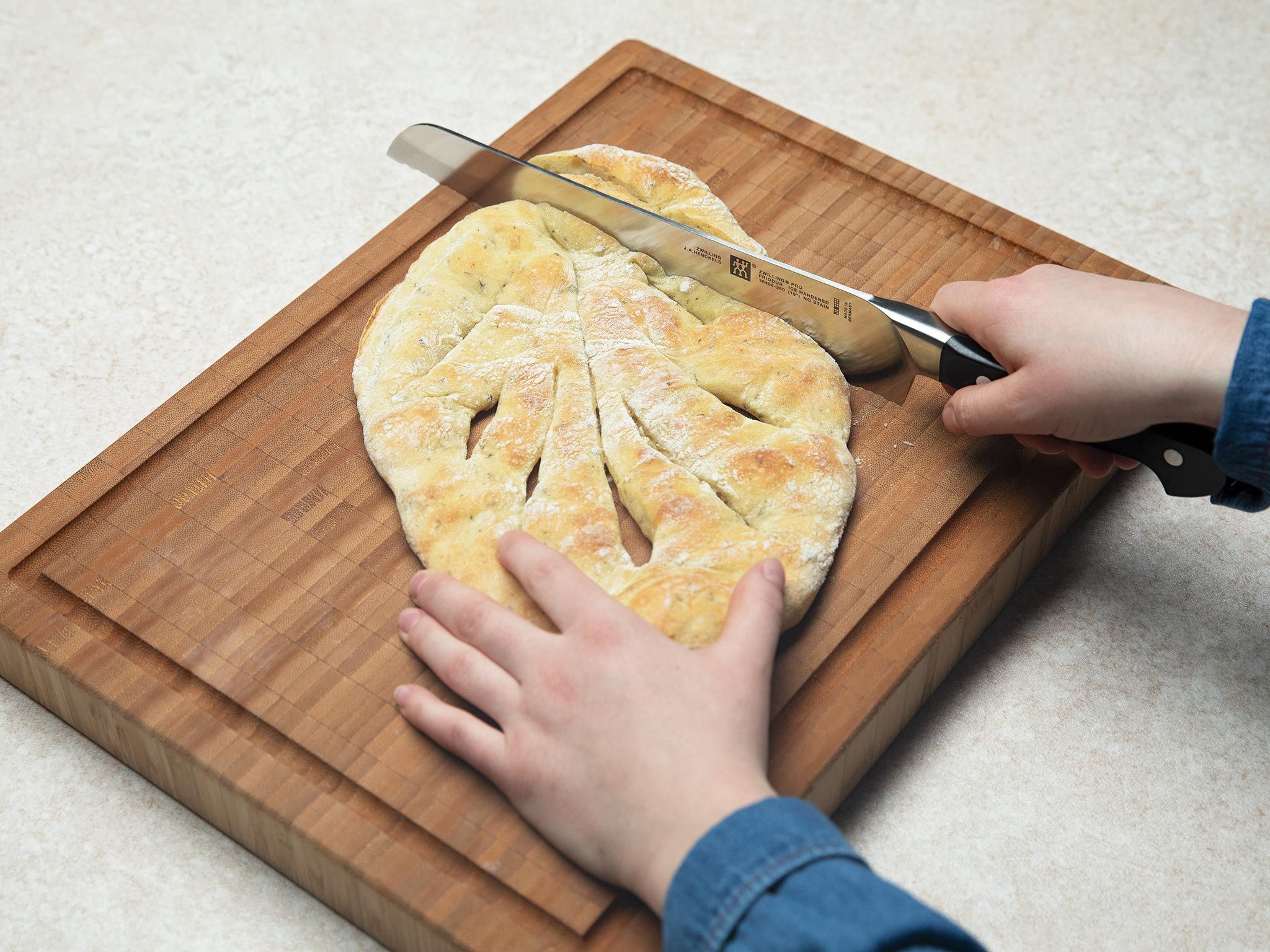 Fougasse (Provençal flatbread with fresh herbs) | Recipe | Kitchen Stories