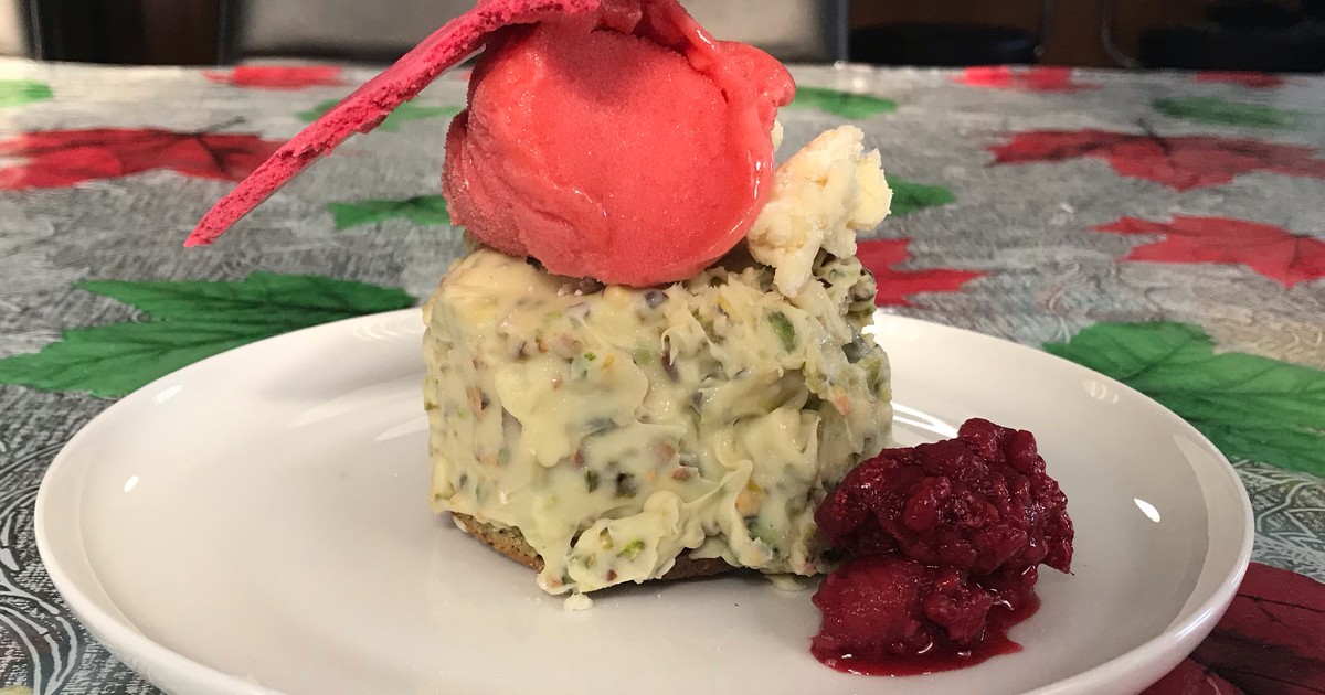 Pistachio financier, mousse and raspberry meringue | Recipe | Kitchen ...