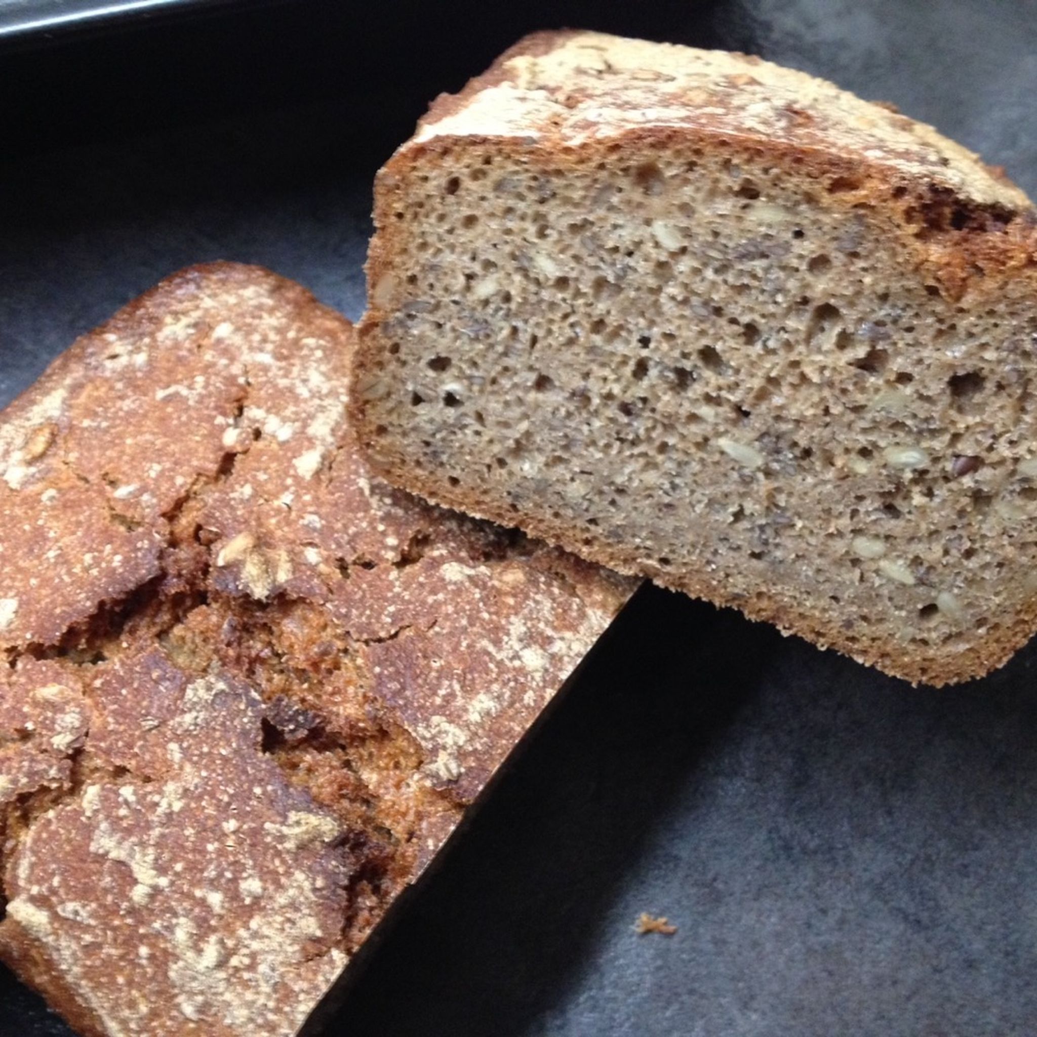 Yeast-free black bread | Recipe | Kitchen Stories