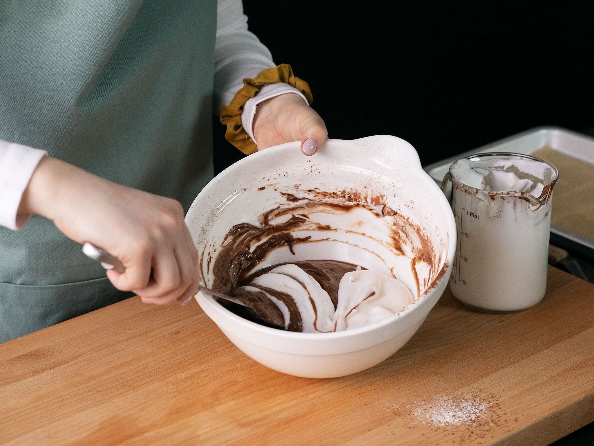 Make mini Swiss roll cakes with Hanna | Recipe | Kitchen Stories