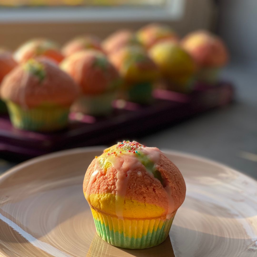 Rainbow Muffins | Rezept | Kitchen Stories