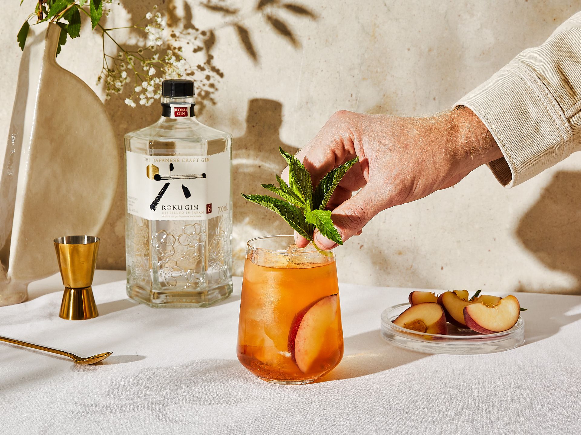 Peach Gin Iced Tea | Recipe | Kitchen Stories