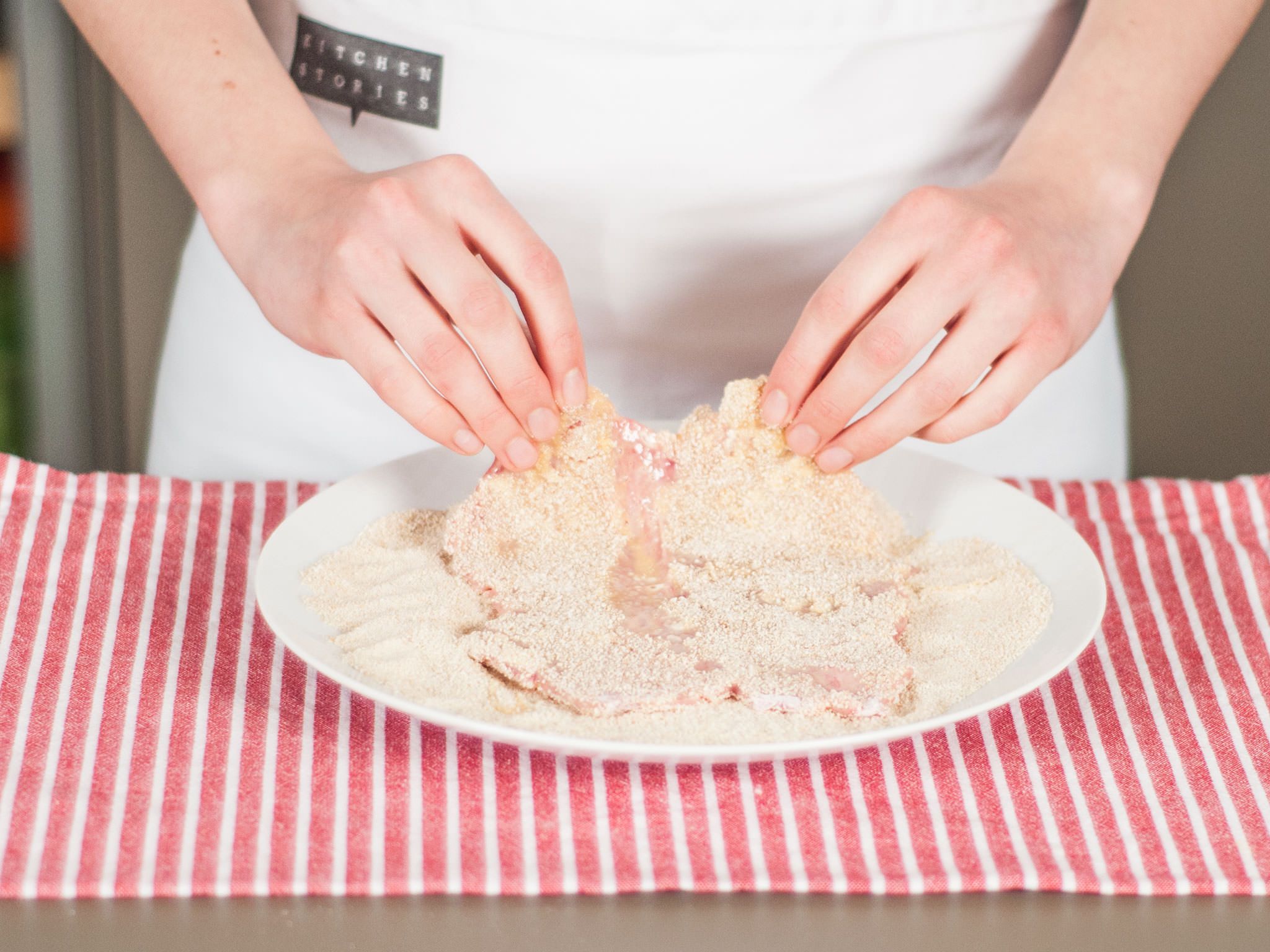 Classic schnitzel | Recipe | Kitchen Stories