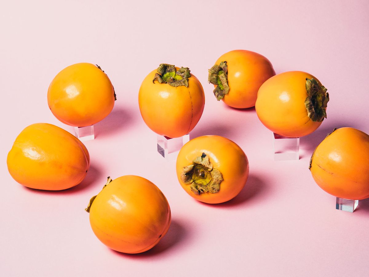 Wie isst man eigentlich eine Kaki-Frucht richtig? | Stories | Kitchen ...