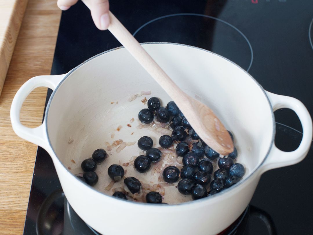 Coffee-crusted pork tenderloin | Recipe | Kitchen Stories