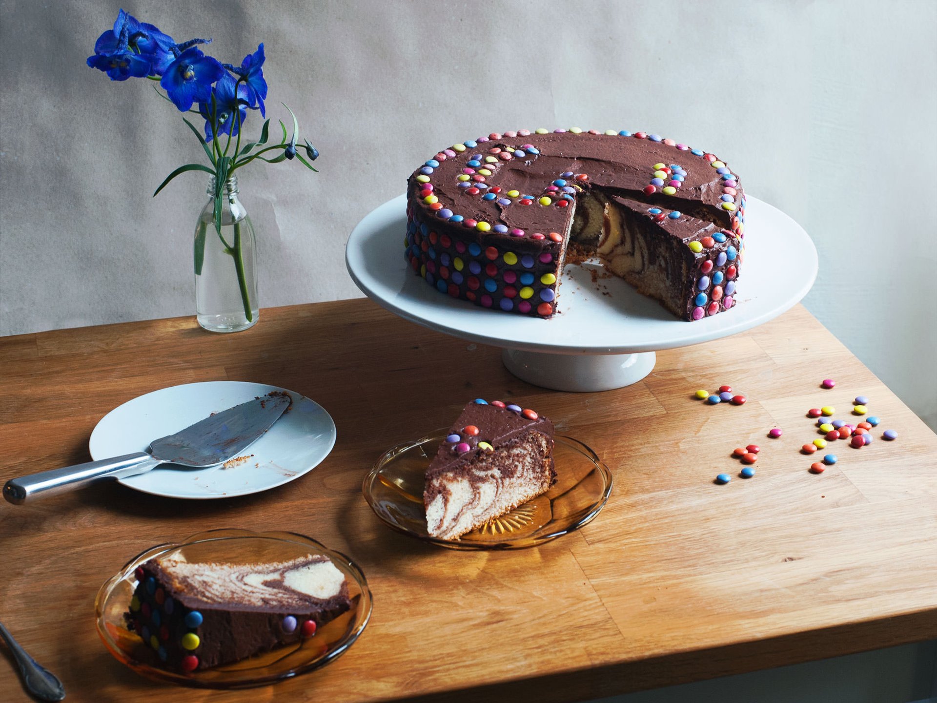 Smarties cake | Recipe | Kitchen Stories