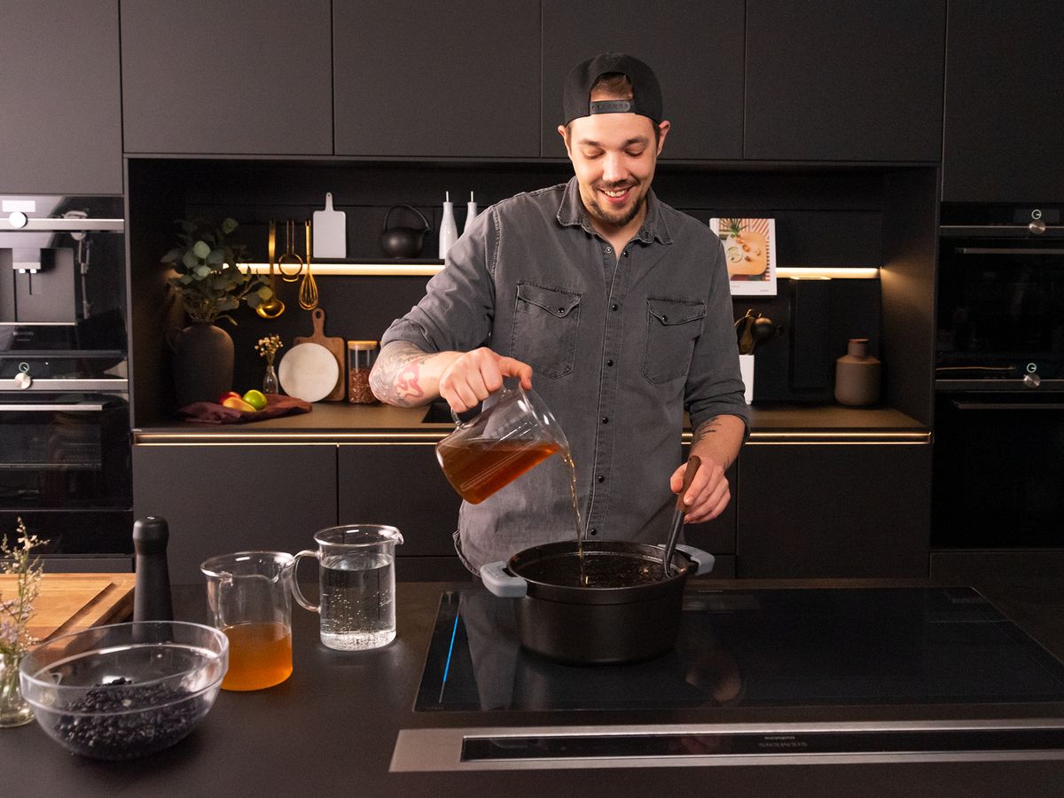 A Chef Makes Chili | Stories | Kitchen Stories