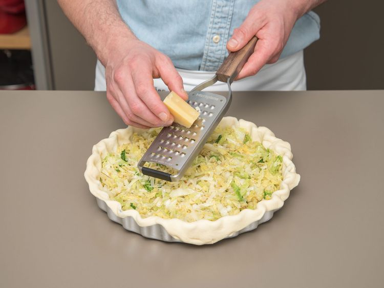 Savoy cabbage quiche | Recipe | Kitchen Stories