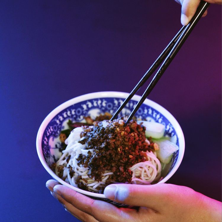 Dan dan mian (Spicy Sichuan noodles) | Recipe | Kitchen Stories