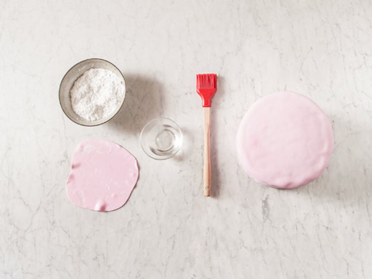 3 ways to make fondant flowers at home | Recipe | Kitchen Stories