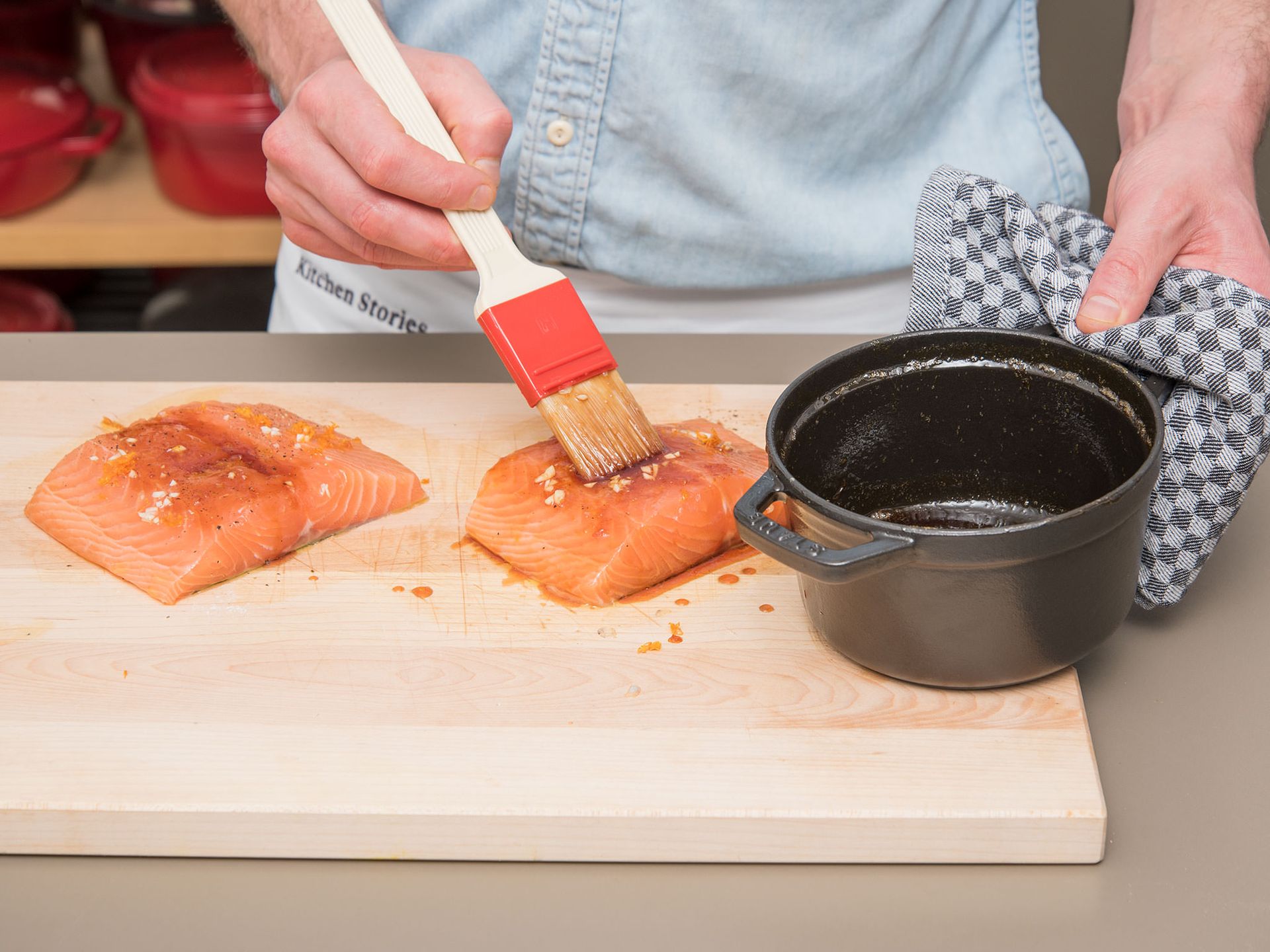 Blood orange-glazed salmon | Recipe | Kitchen Stories