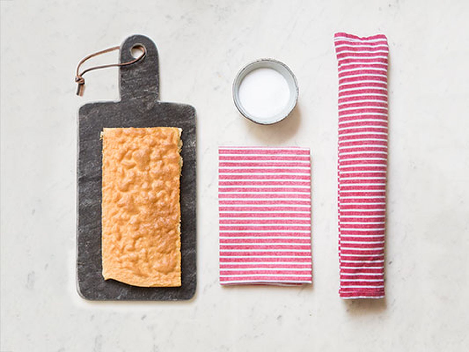 Make mini Swiss roll cakes with Hanna | Recipe | Kitchen Stories