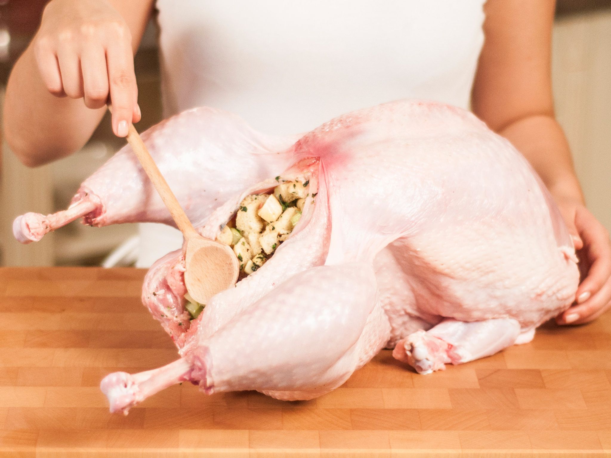 Saftiger gebratener Truthahn | Rezept | Kitchen Stories