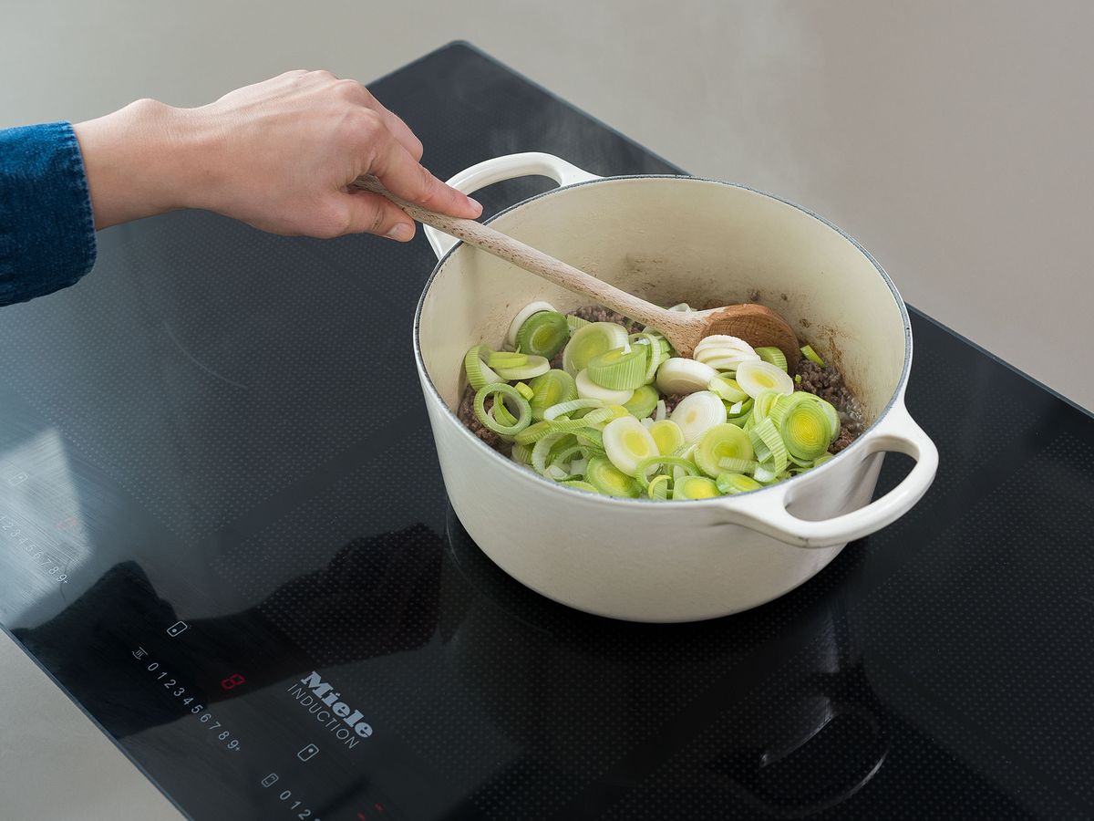 German-style leek and cheese soup | Recipe | Kitchen Stories