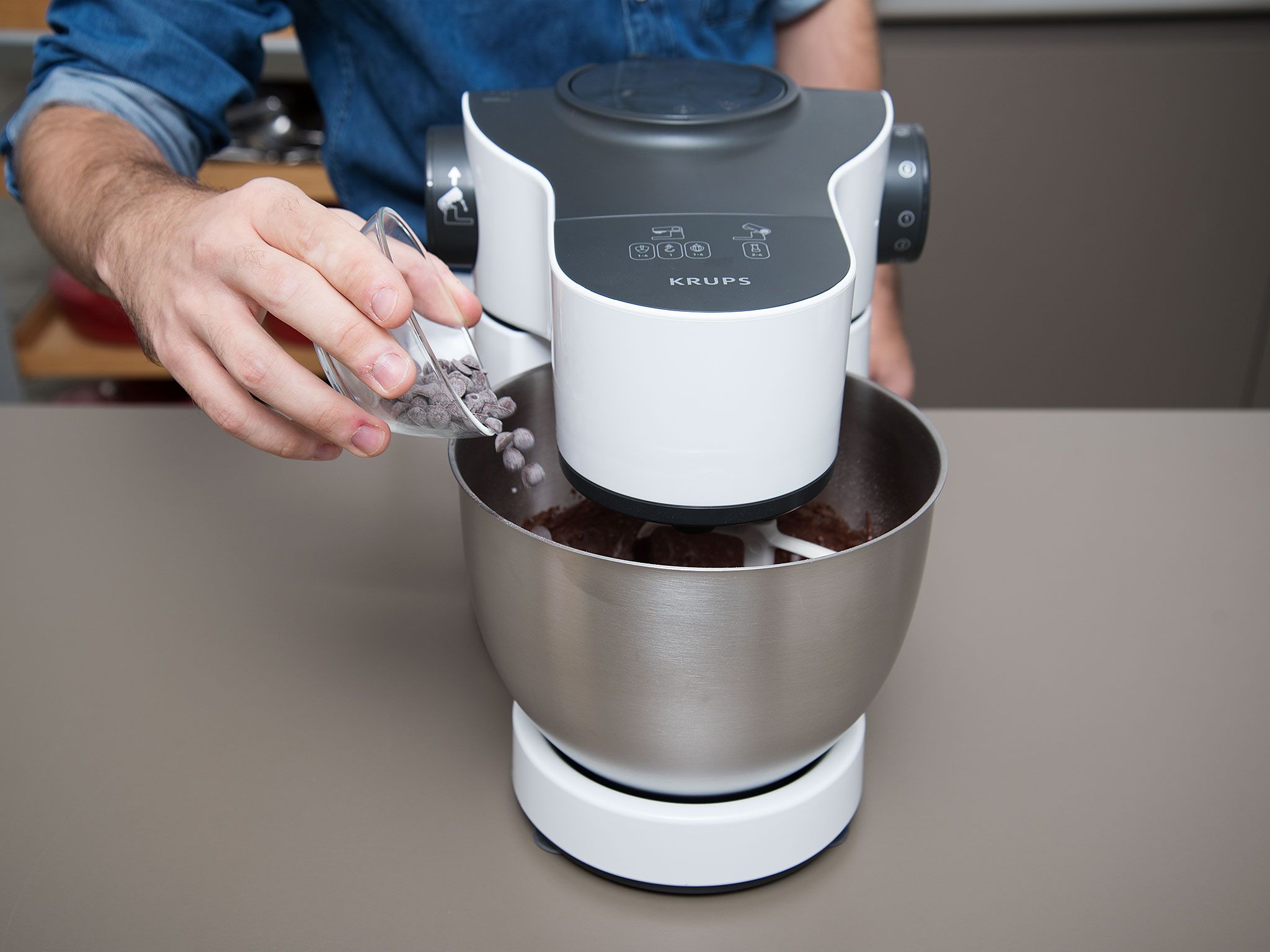 Chocolate birthday cupcakes | Recipe | Kitchen Stories