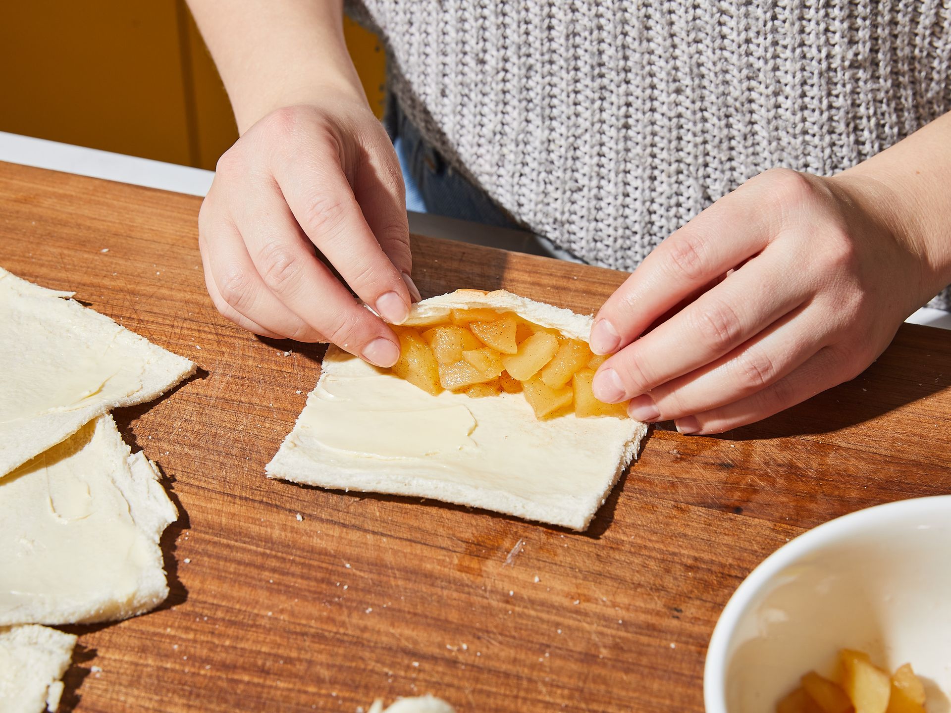 Apple and cinnamon French toast roll-ups | Recipe | Kitchen Stories