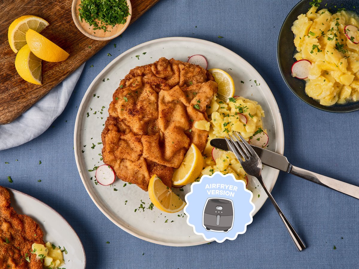 Crispy air fryer Wiener schnitzel | Recipe | Kitchen Stories