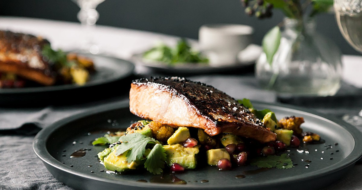 Blood orange-glazed salmon | Recipe | Kitchen Stories