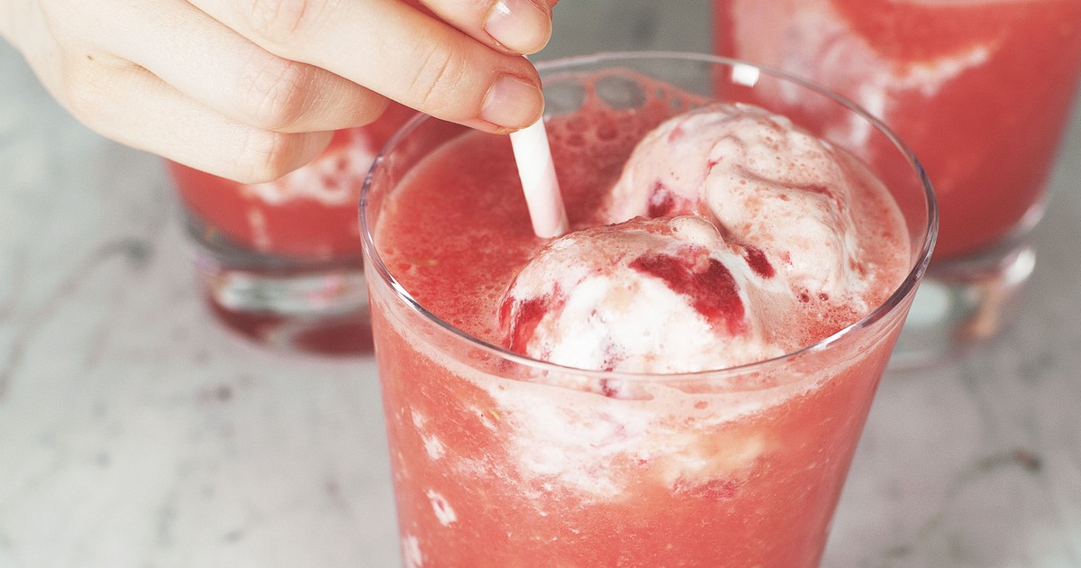 Watermelon-grapefruit ice cream floats | Recipe | Kitchen Stories