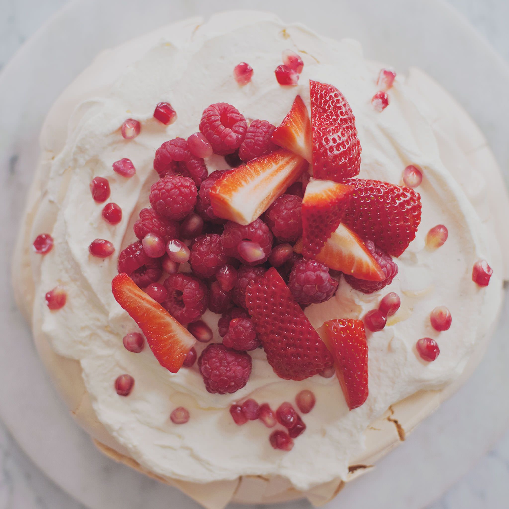Pavlova cake | Recipe | Kitchen Stories
