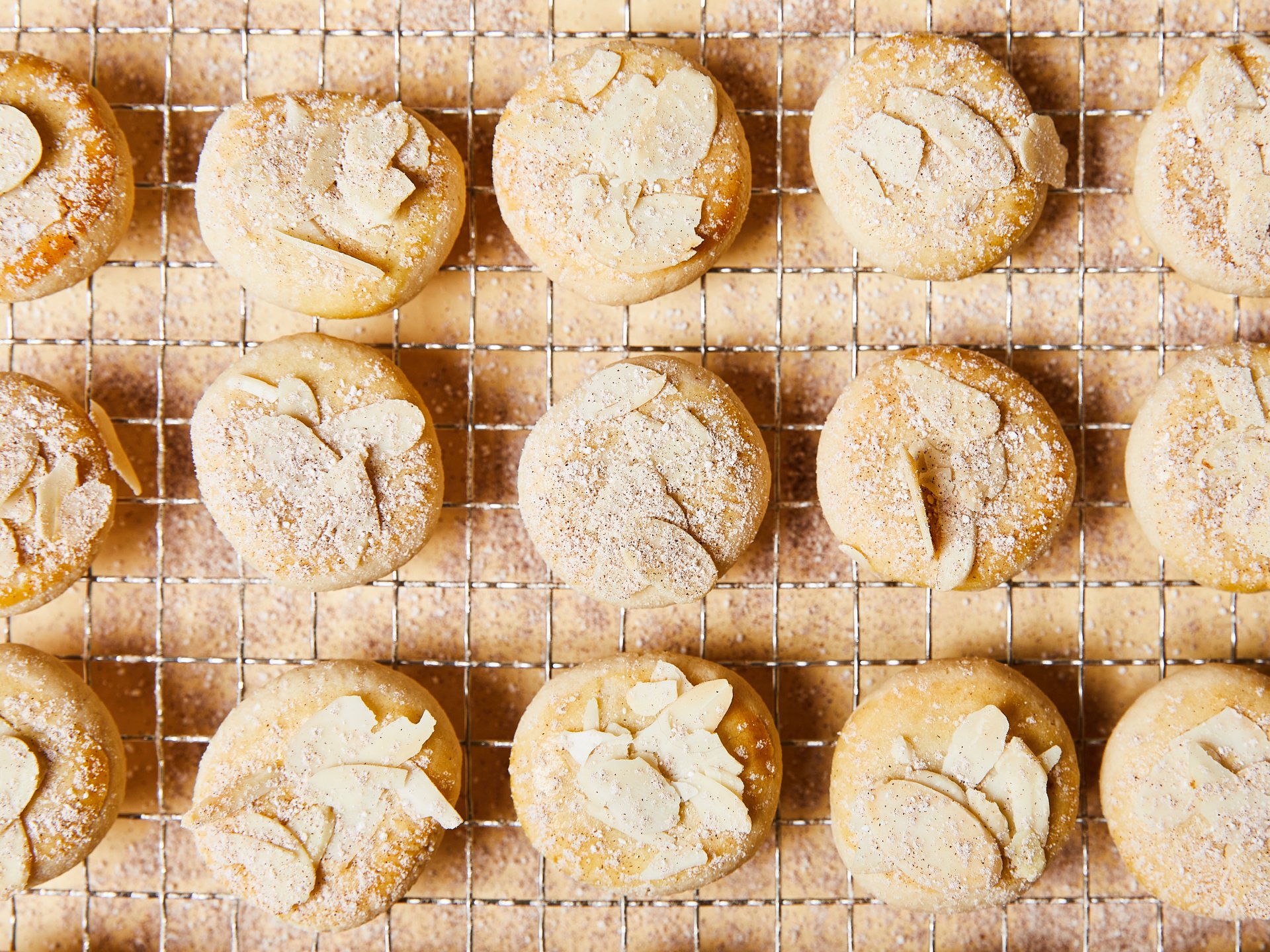 Easy marzipan cookies | Recipe | Kitchen Stories