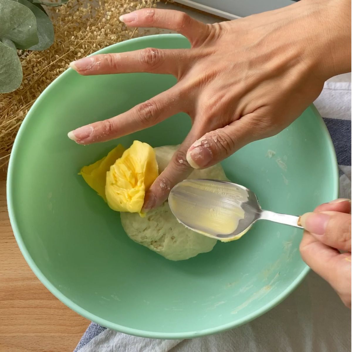 5-ingredients Pan Bread | Recipe | Kitchen Stories