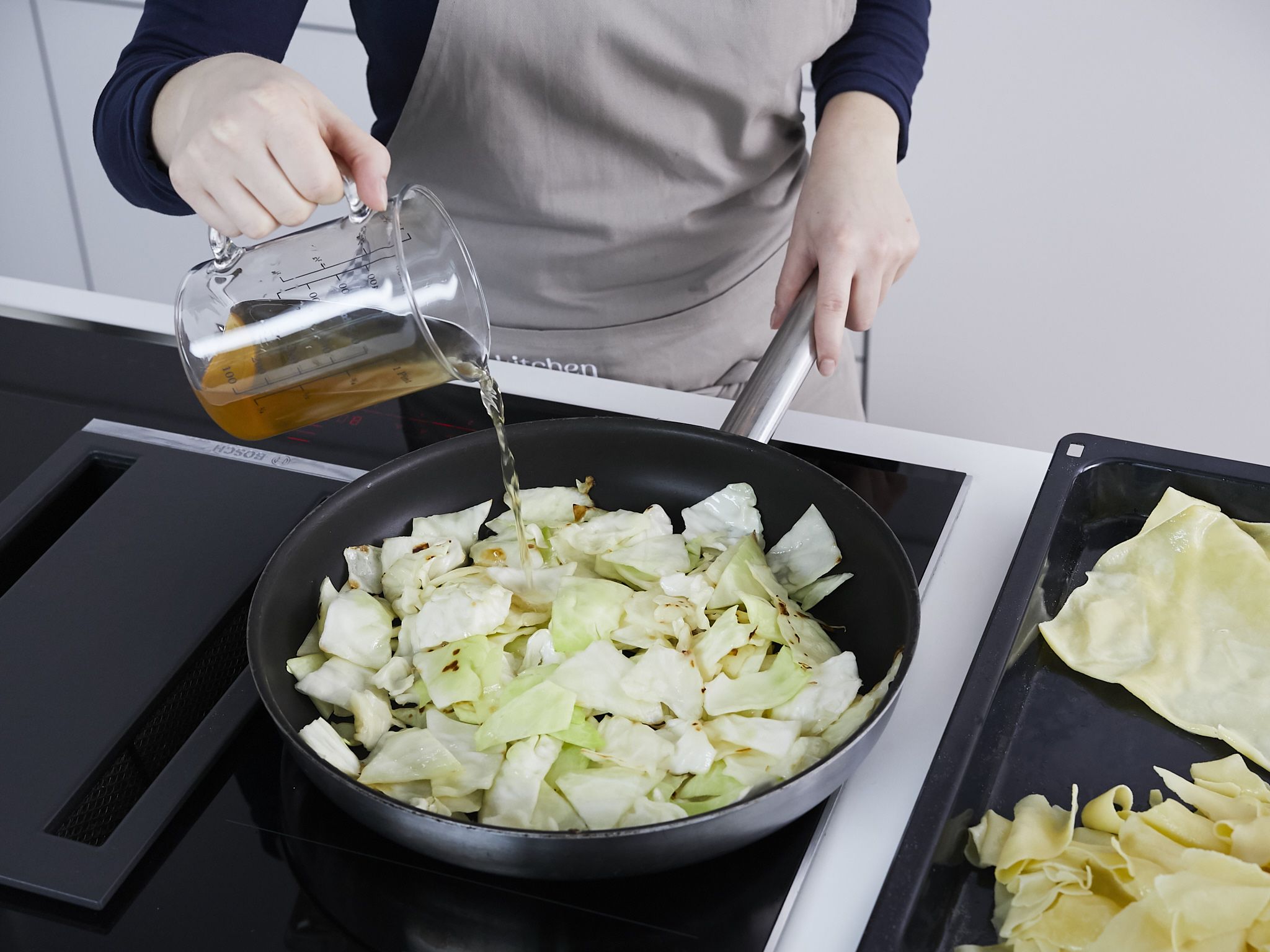 Austrian cabbage pasta with caraway butter | Recipe | Kitchen Stories